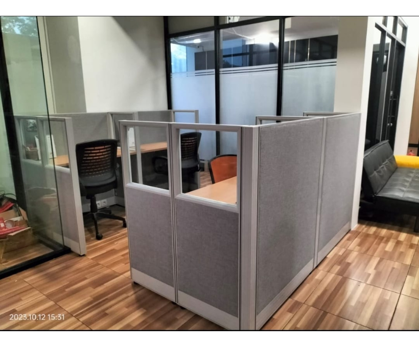 Partisi Kantor Minimalis - Partisi Kantor HPL - Custom & Minimalis